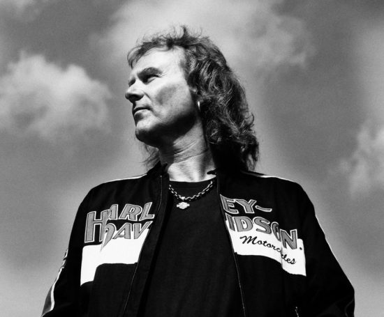 Album Review: Running Wild - Resilient | Dravens Tales from the Crypt