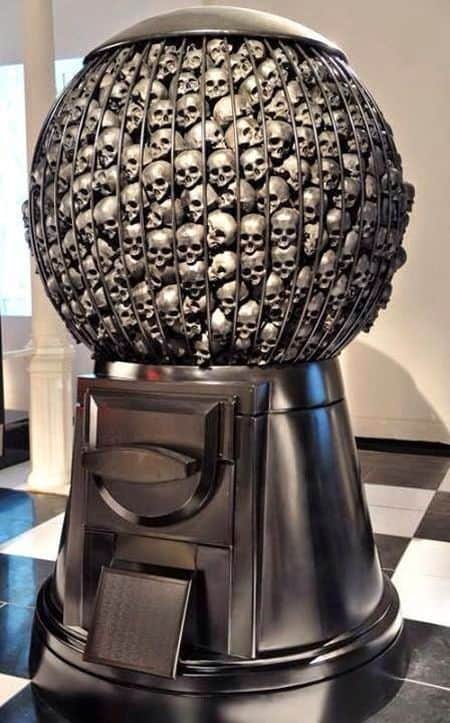 A Gumball Machine full of Skulls | Dravens Tales from the Crypt