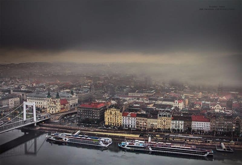 Die Schönheit Budapests bei Nebel | Dravens Tales from the Crypt