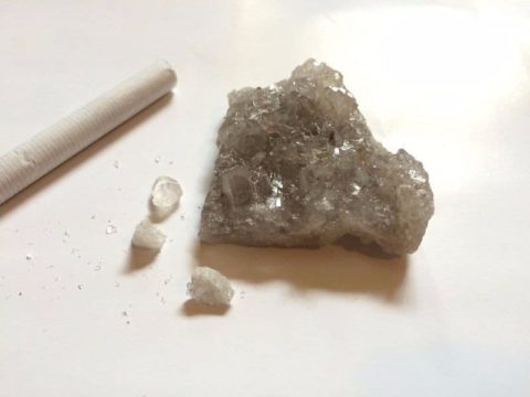 Drug Stashes: Wenn man sich gegenseitig seine Drogenvorräte zeigt ...