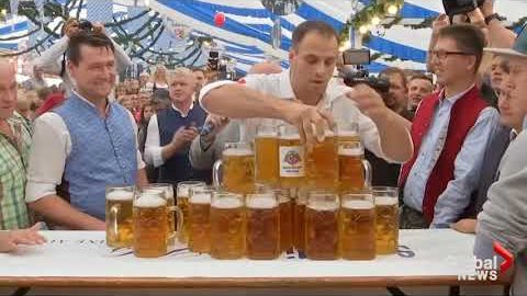 Neuer Weltrekord im Bier-Tragen aufgestellt | Dravens Tales from the Crypt