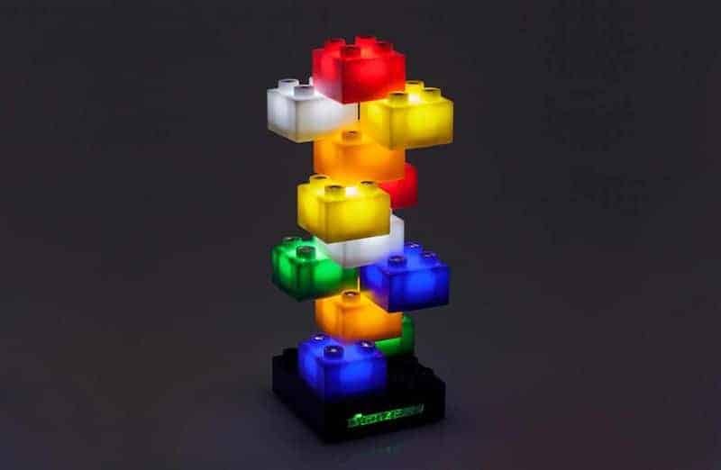 Light Stax: Leuchtendes Legosteine