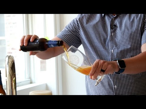 Wie man Bier richtig einschenkt und was es zu beachten gilt | Dravens ...