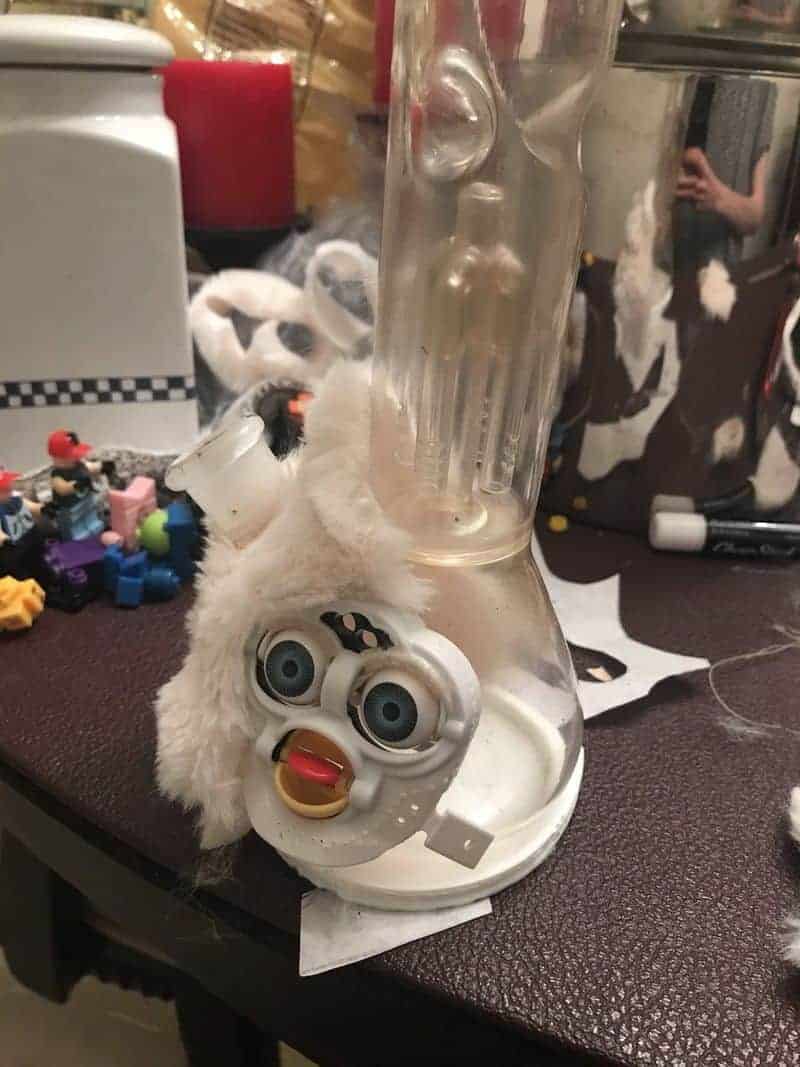 Das Furby-Bong | Dravens Tales from the Crypt