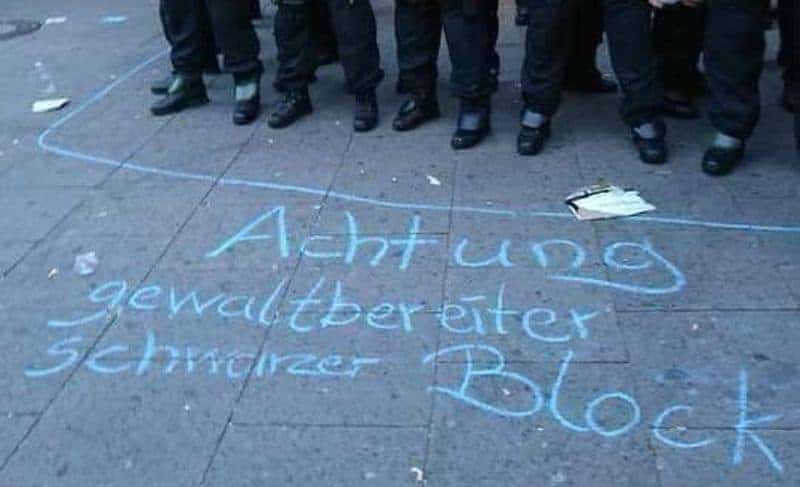 Achtung, gewaltbereiter, schwarzer Block | Dravens Tales from the Crypt